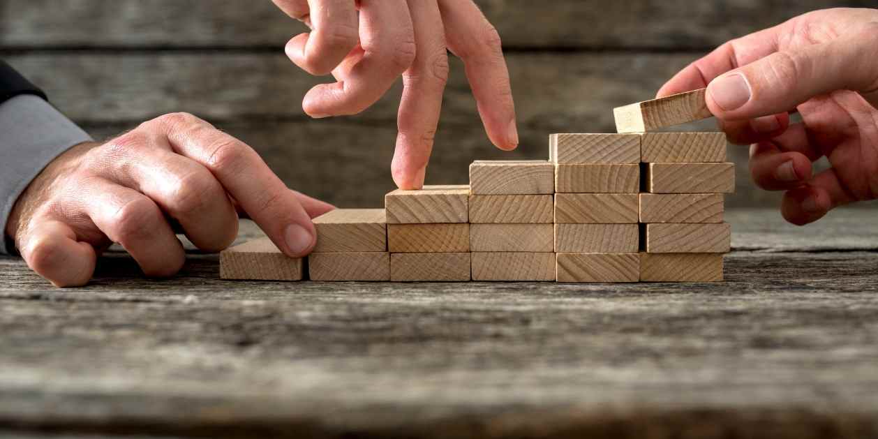 SUAUGUSIŲ ASMENŲ SU INTELEKTO NEGALIA DARBINIŲ ĮGŪDŽIŲ PALAIKYMAS IR ...